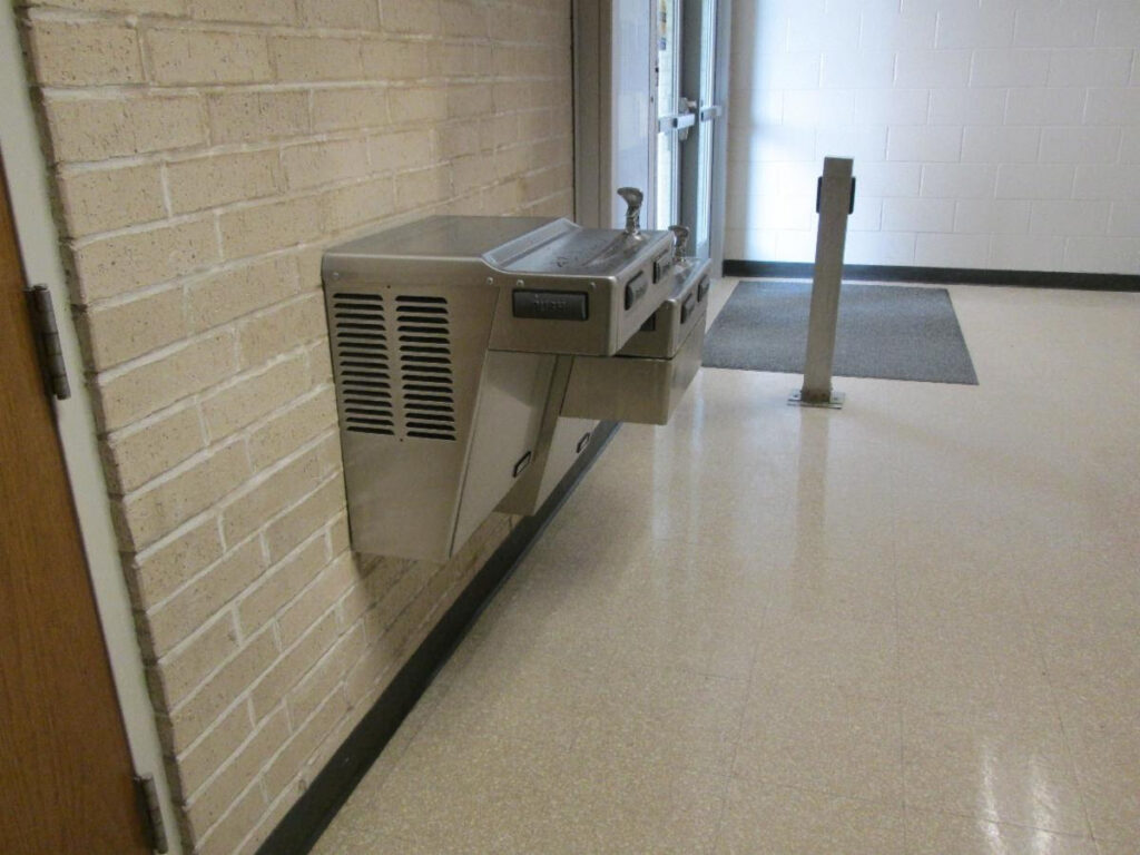 Protruding Objects Abadi Access