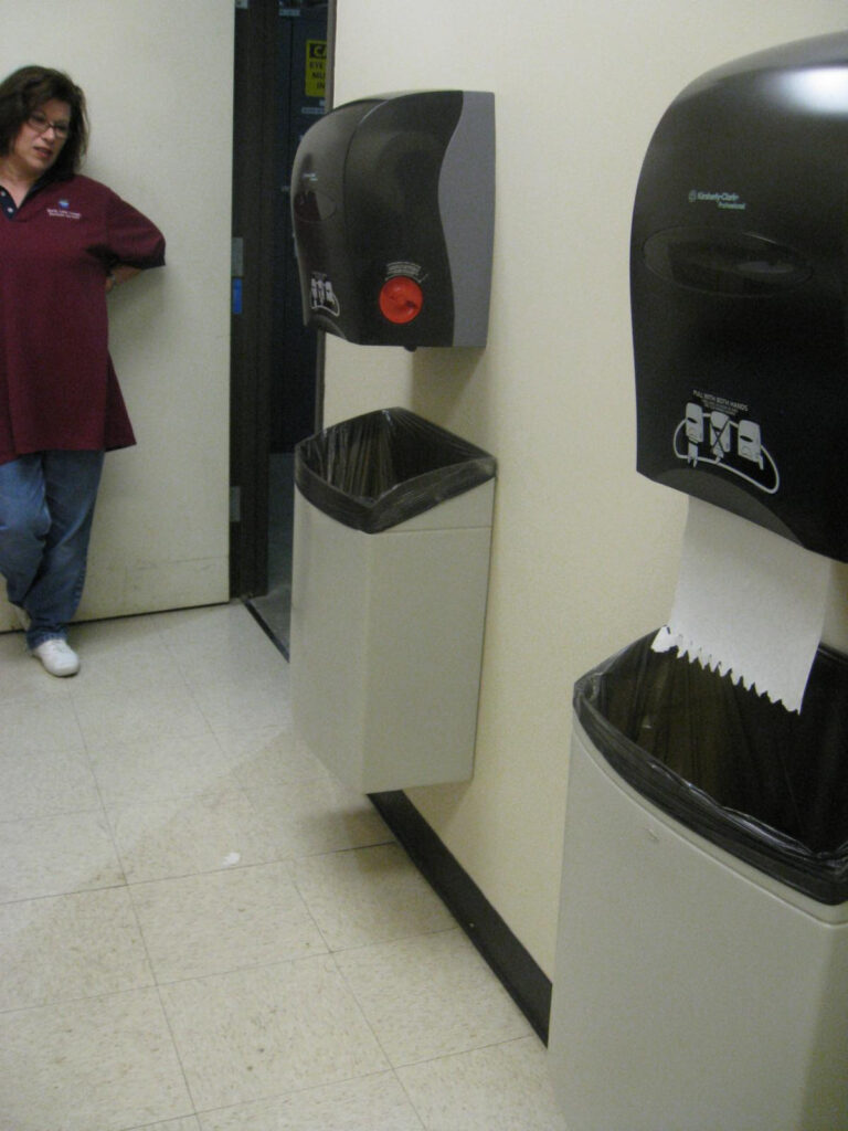 Protruding Objects Abadi Access